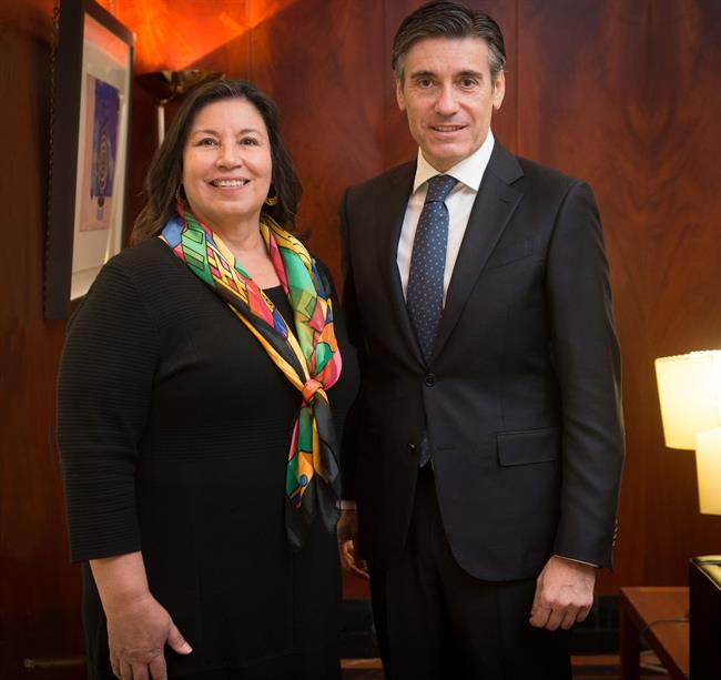 Una experta en comunidades latinas desfavorecidas presidirá el ...